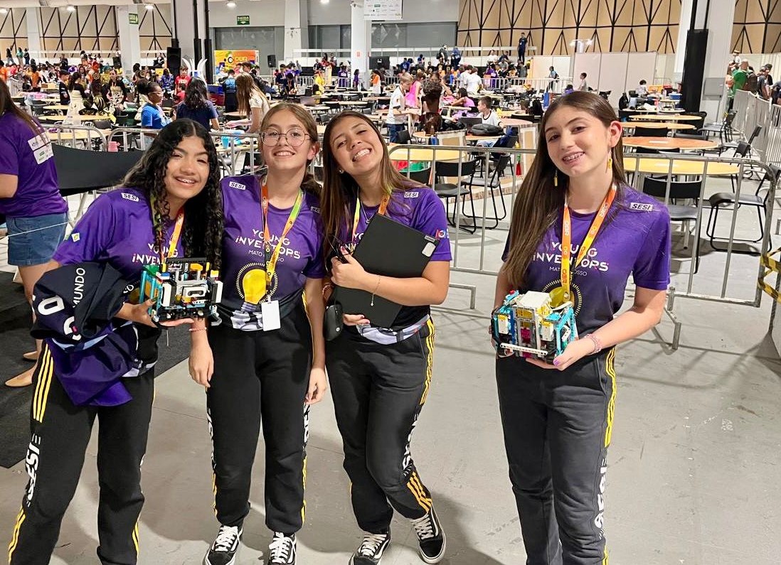 Olimpíada Brasileira de Robótica Proporciona Experiência Tecnológica Transformadora a Alunas do ...